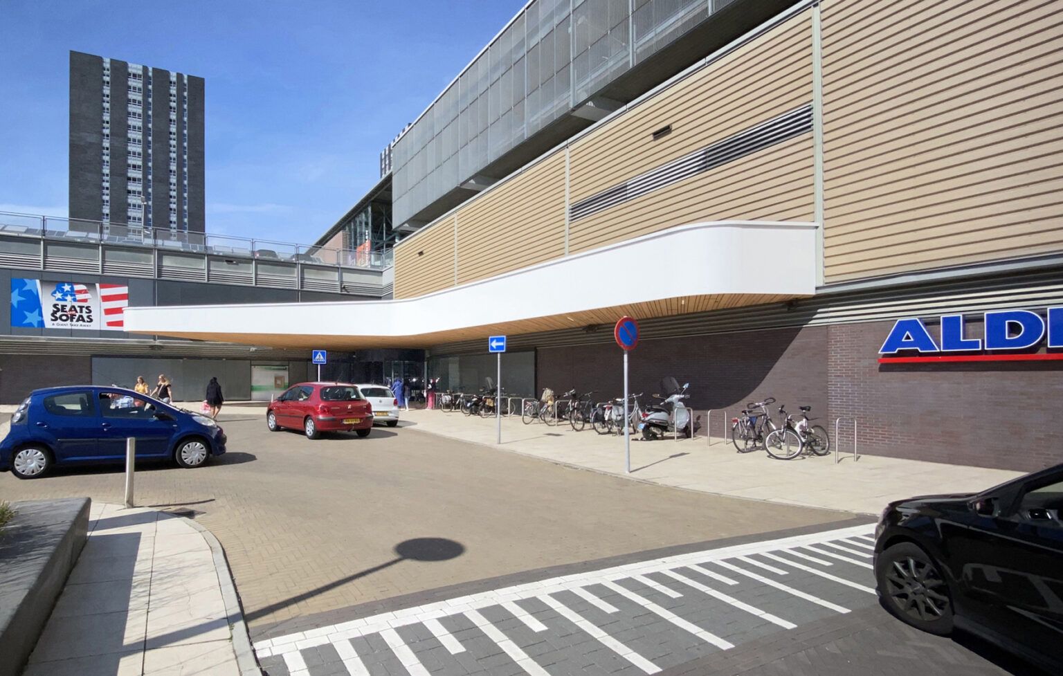 New entrance MegaStores completed - GROUP A